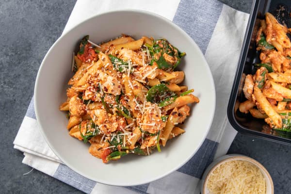 Florentine-Style Chicken and Tomato Penne Recipe - Home Chef