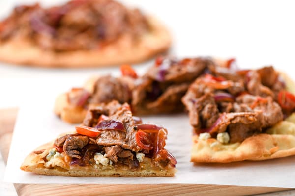Steak and Blue Cheese Flatbread Recipe - Home Chef