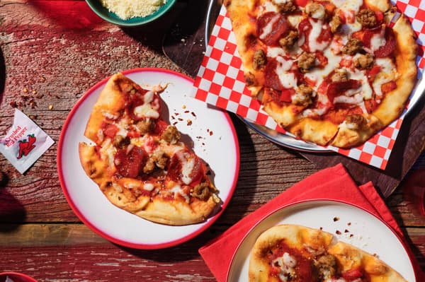 Raphael’s Hot-Head Sausage and Pepper Pizza Recipe - Home Chef