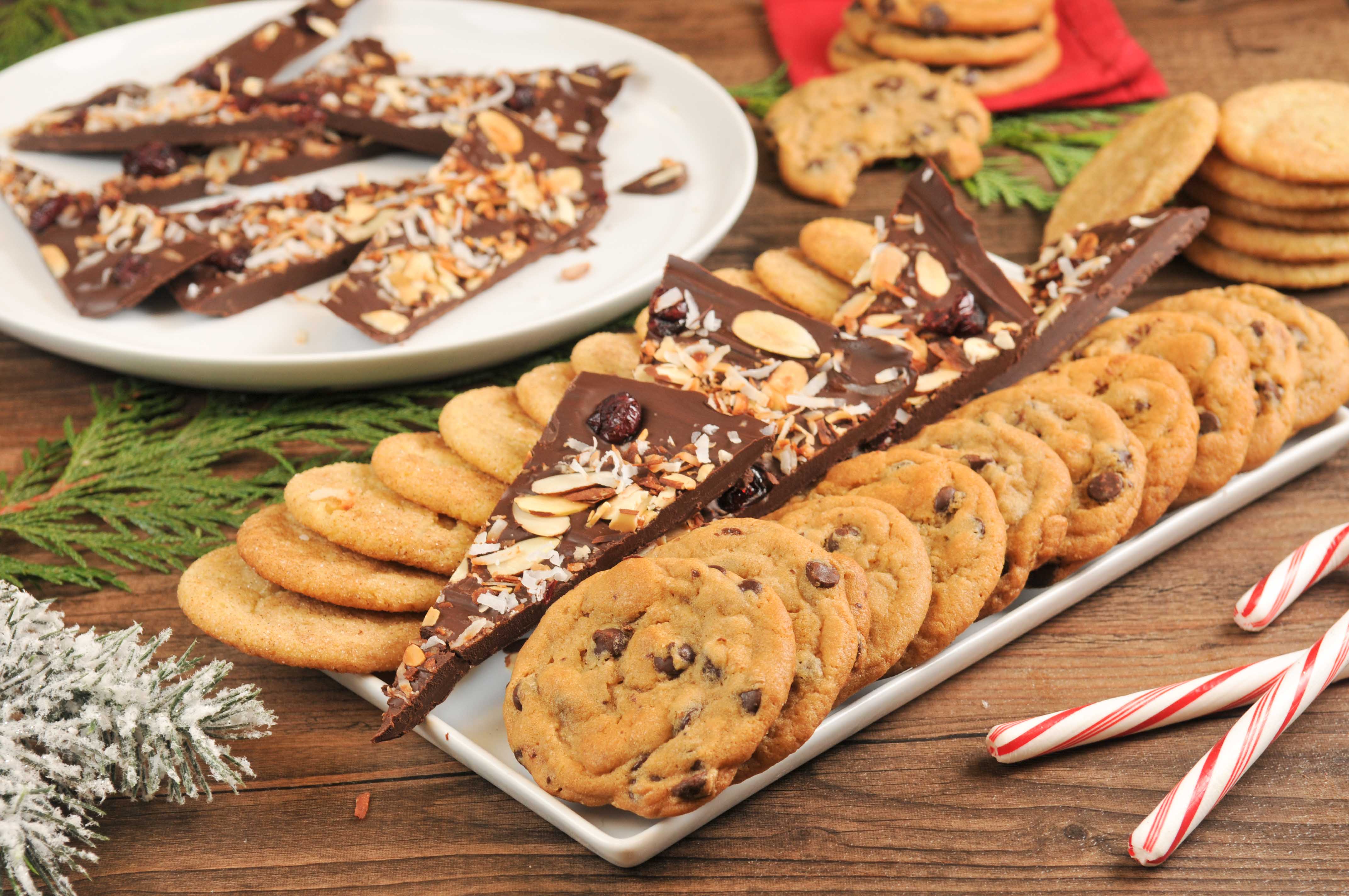 Holiday Dessert Trio: Serves 8+ People Recipe - Home Chef