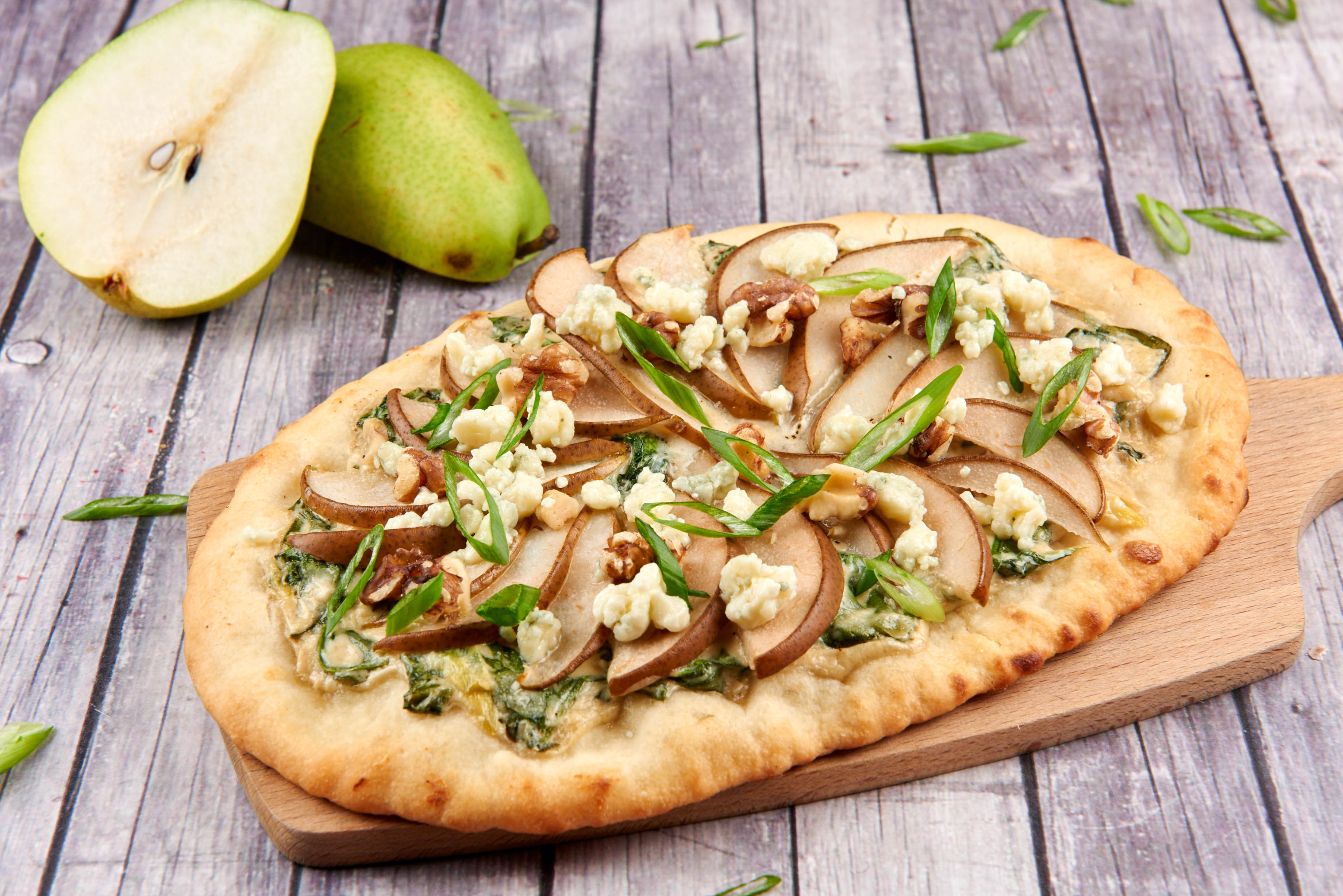 Pear, Bleu Cheese, and Toasted Walnut Pizza Recipe - Home Chef