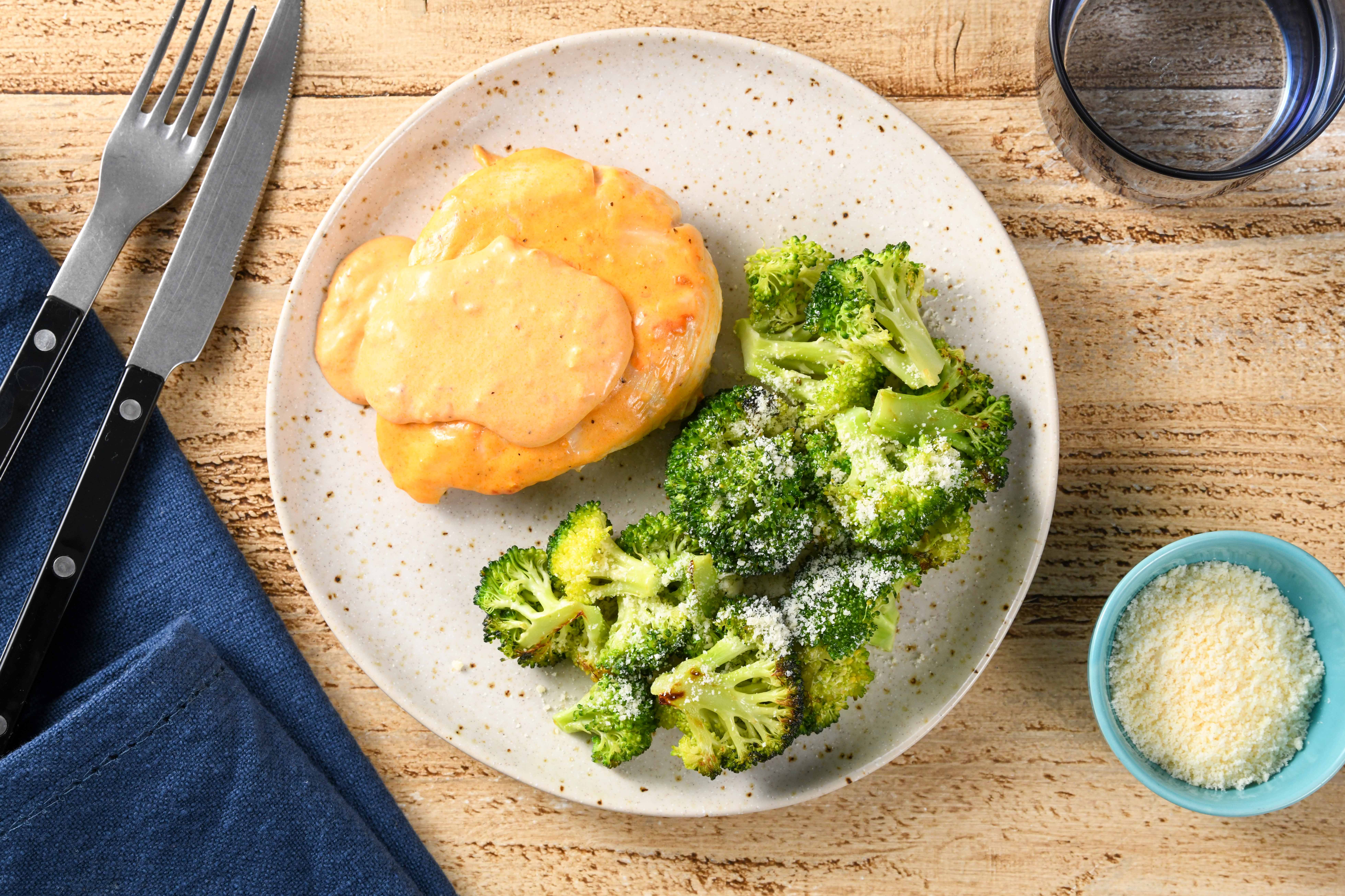 Chicken with Roasted Red Pepper Cream Sauce Recipe - Home Chef