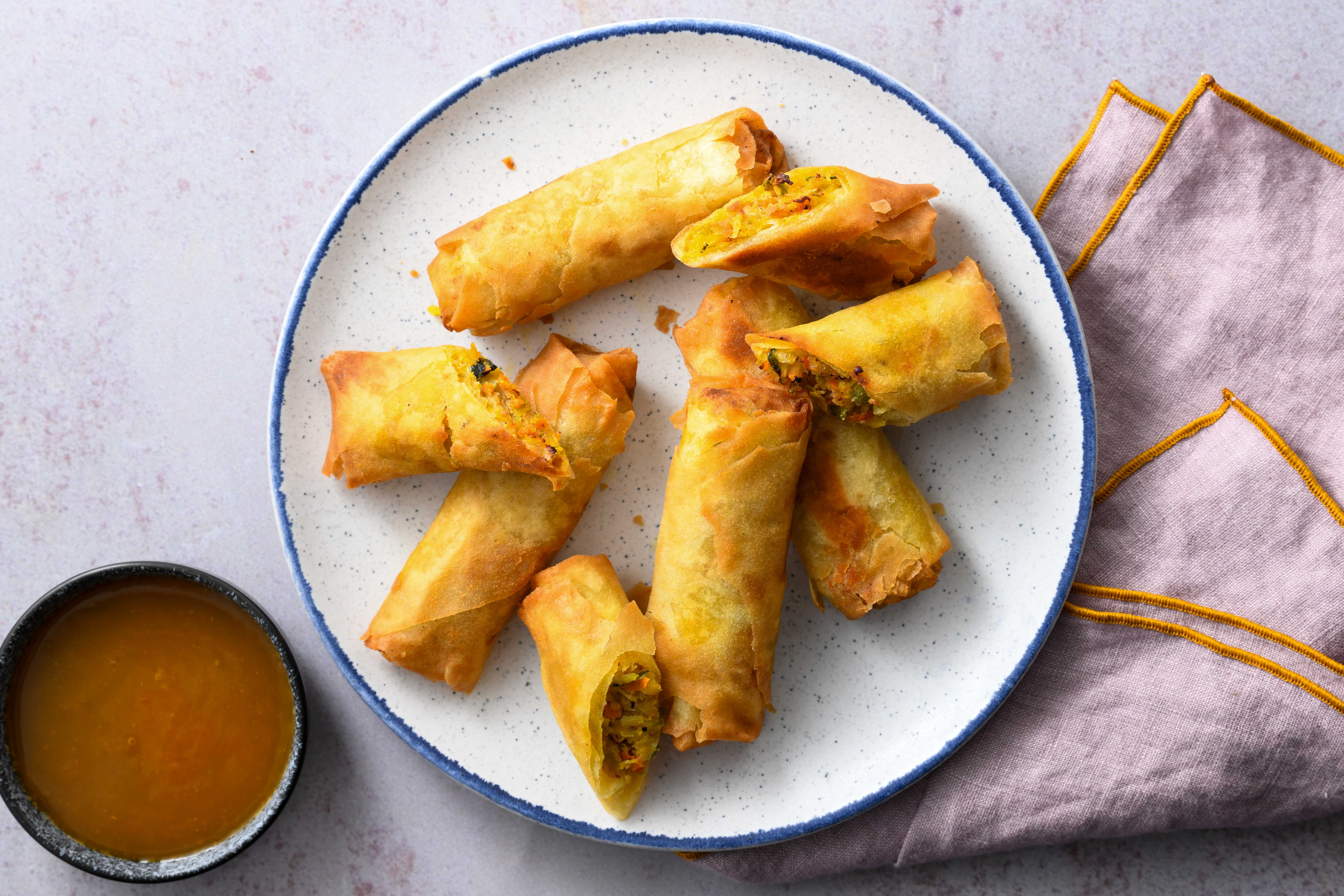 Crispy Chicken Spring Rolls Recipe - Tempo