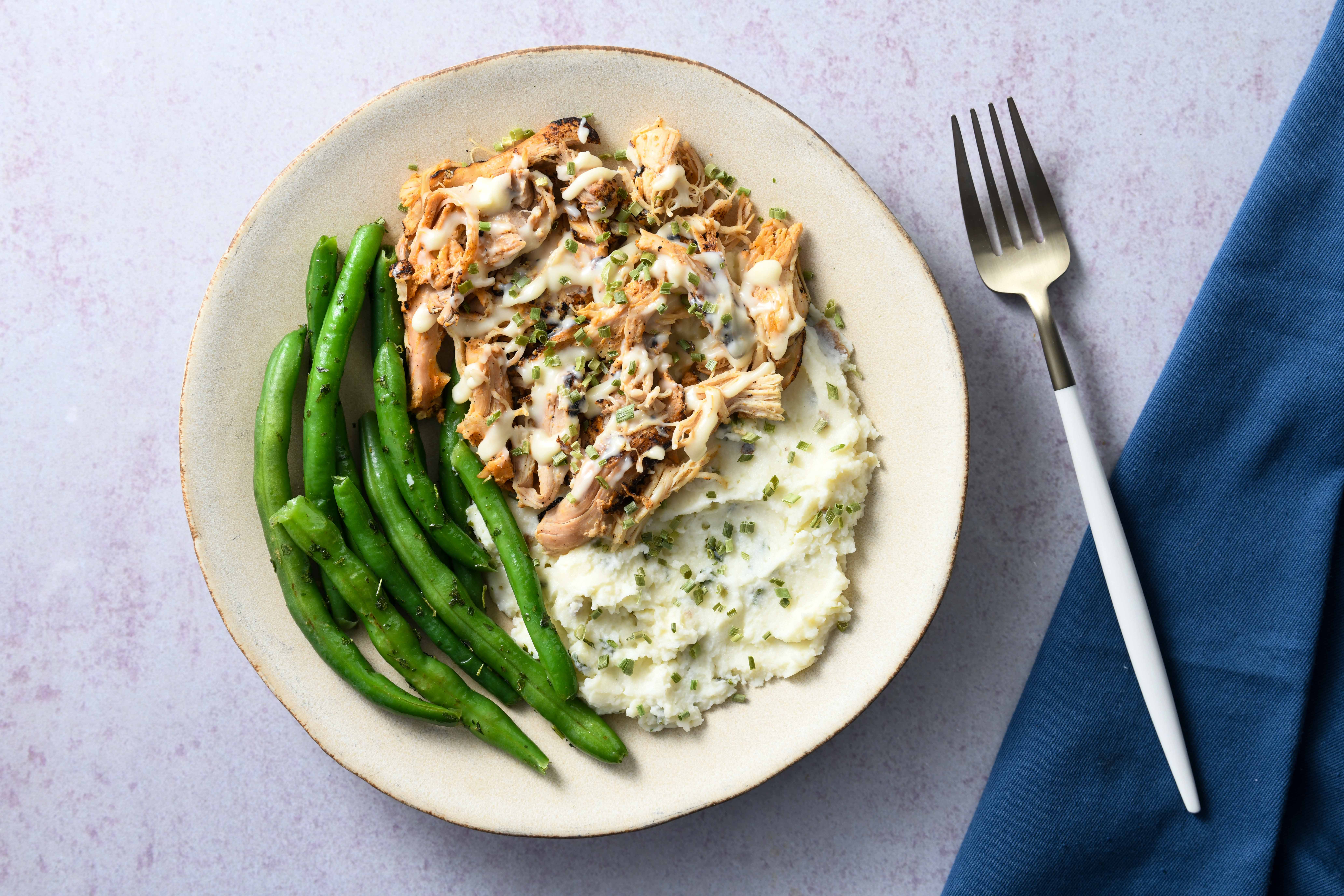Country Gravy-Smothered Chicken Recipe - Tempo