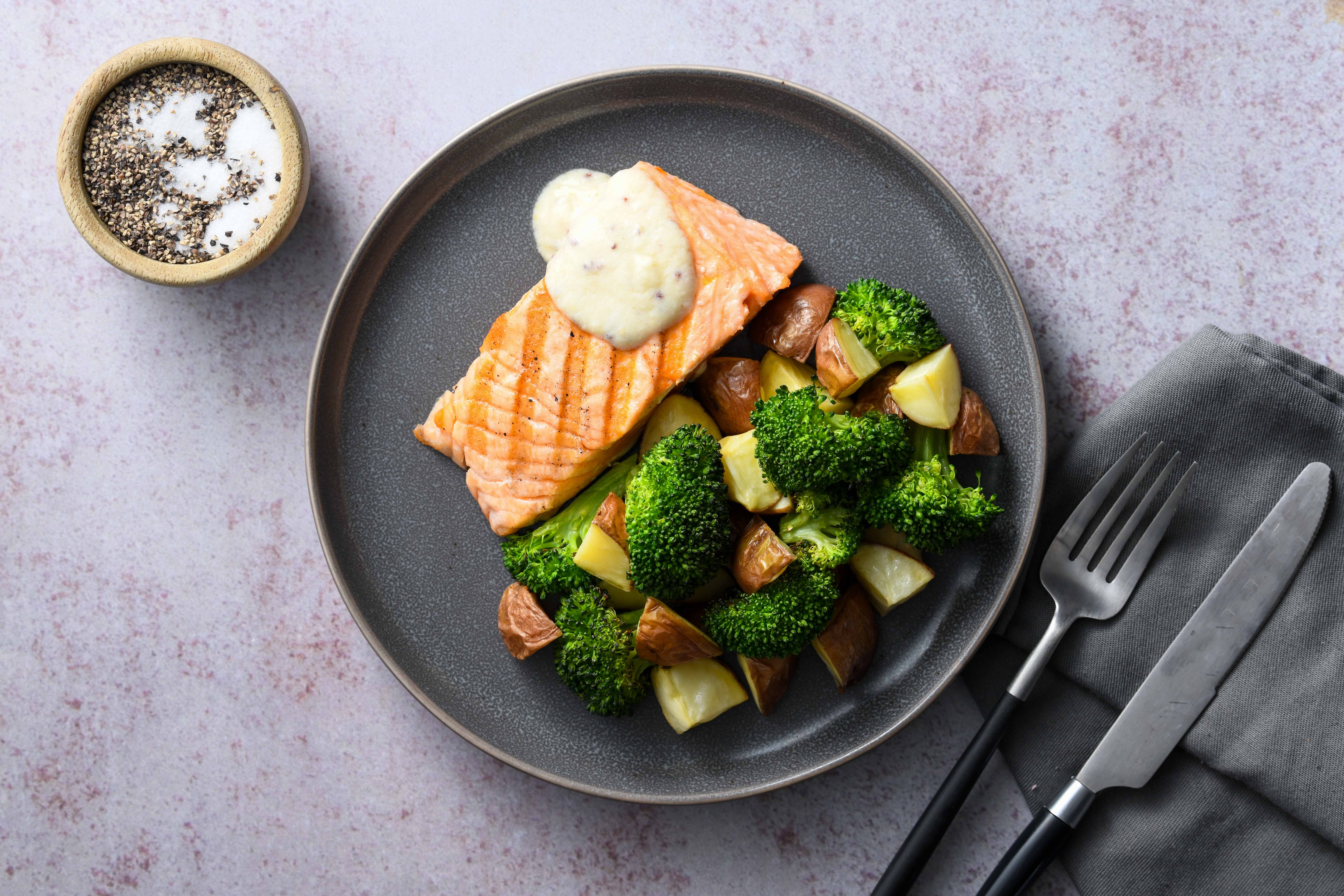 Salmon and Dijon Garlic Sauce Recipe - Tempo