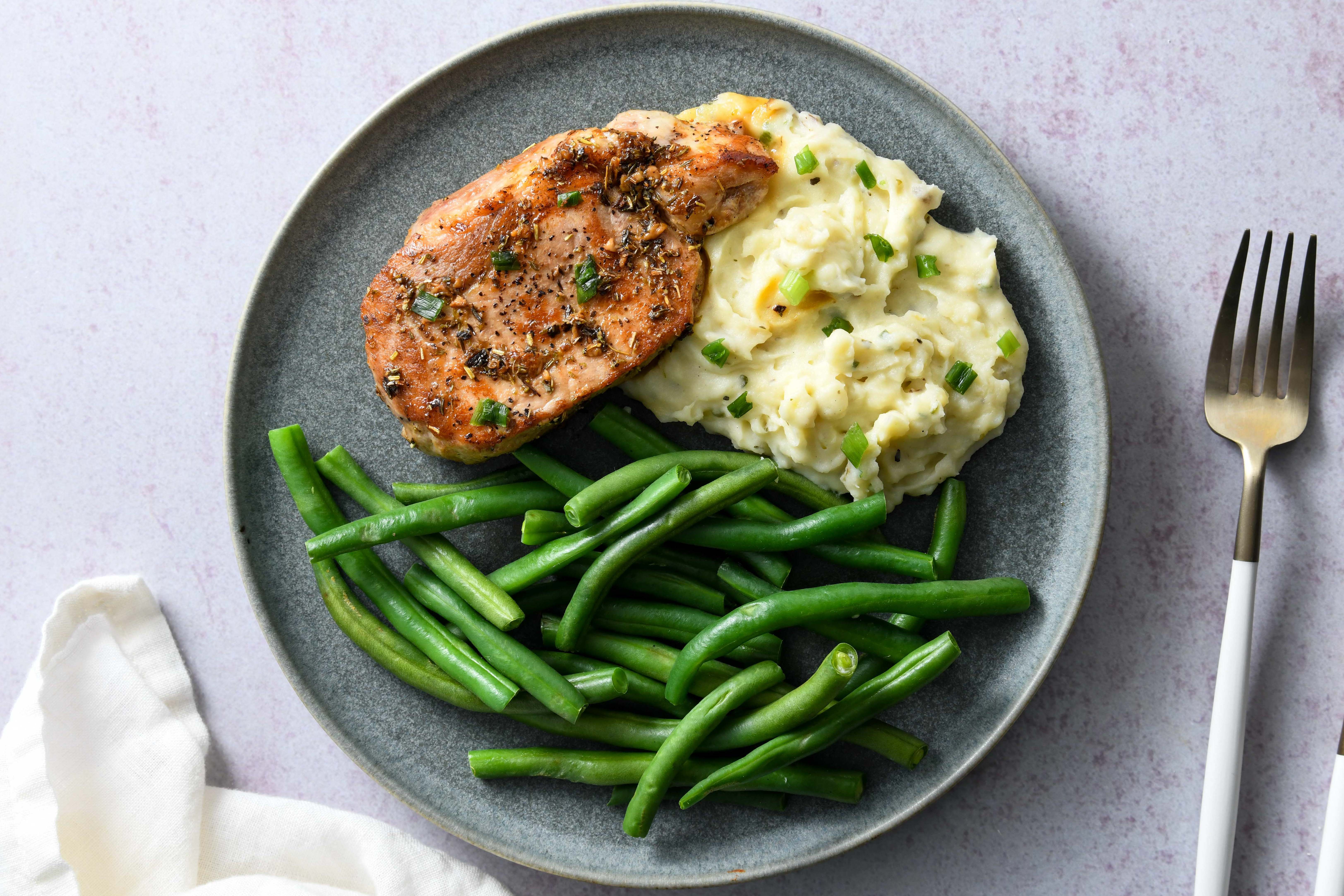 Honey-Glazed Pork Chop Recipe - Tempo