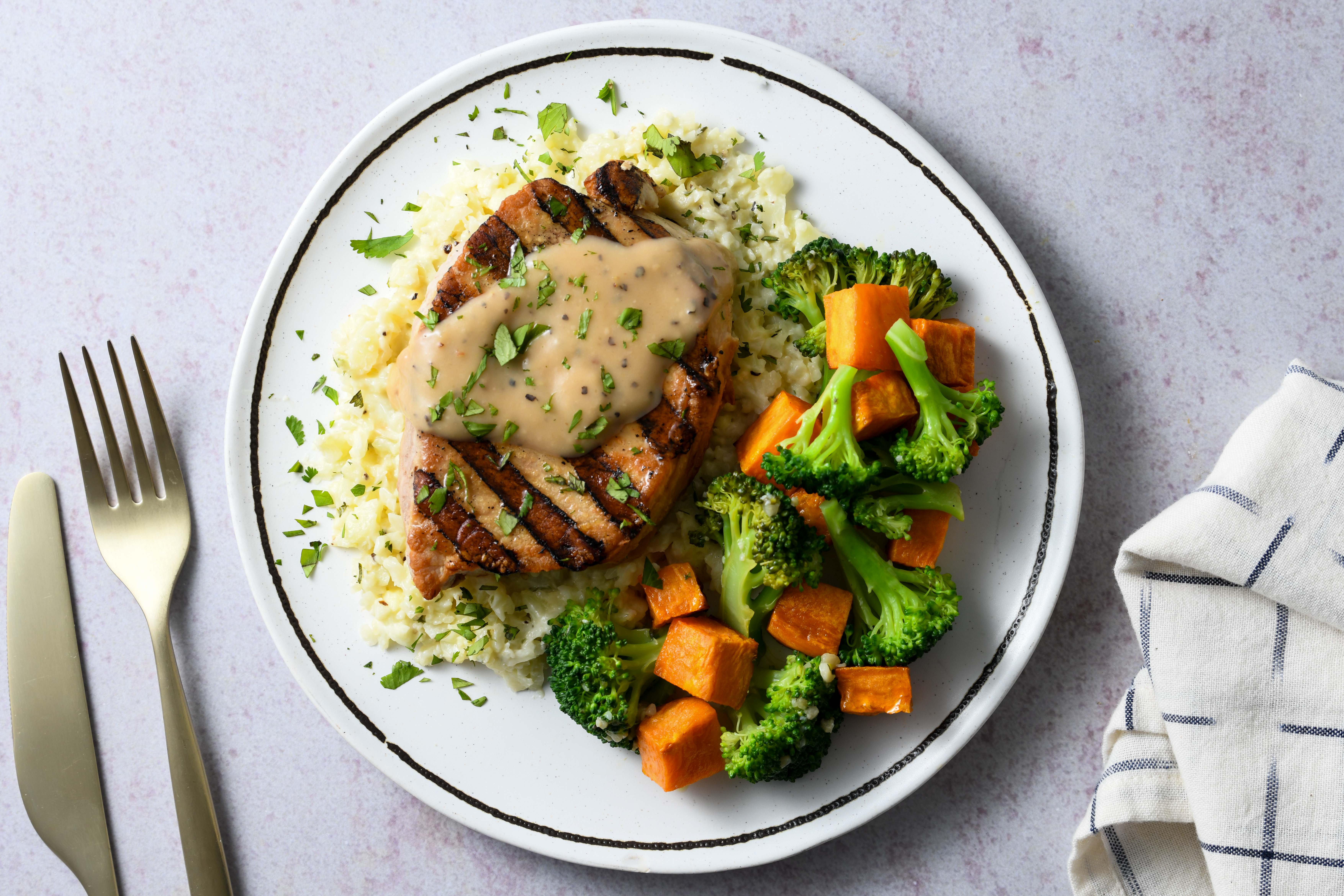 Black Pepper Gravy Pork Chop Recipe - Tempo