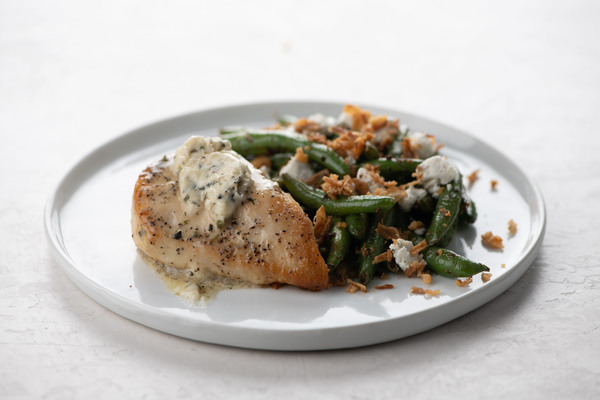Truffle Chicken with Bacon, Green Beans, and Goat Cheese Recipe - Home Chef